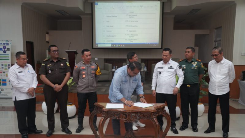 PT Bara Anugerah Sejahtera (BAS) Terima Penghargaan Dari Pemkab Muara Enim - Titan Infra Energy